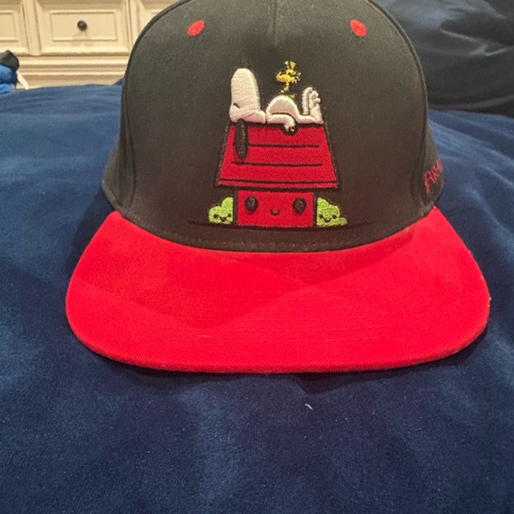 Peanuts | Accessories | Peanuts Black Snoopy Sleeping On Top Of House ...